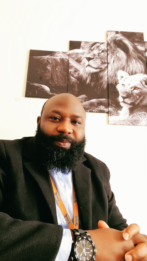 Coaching vs Managing: Which One Builds Better Leaders - ikonMD